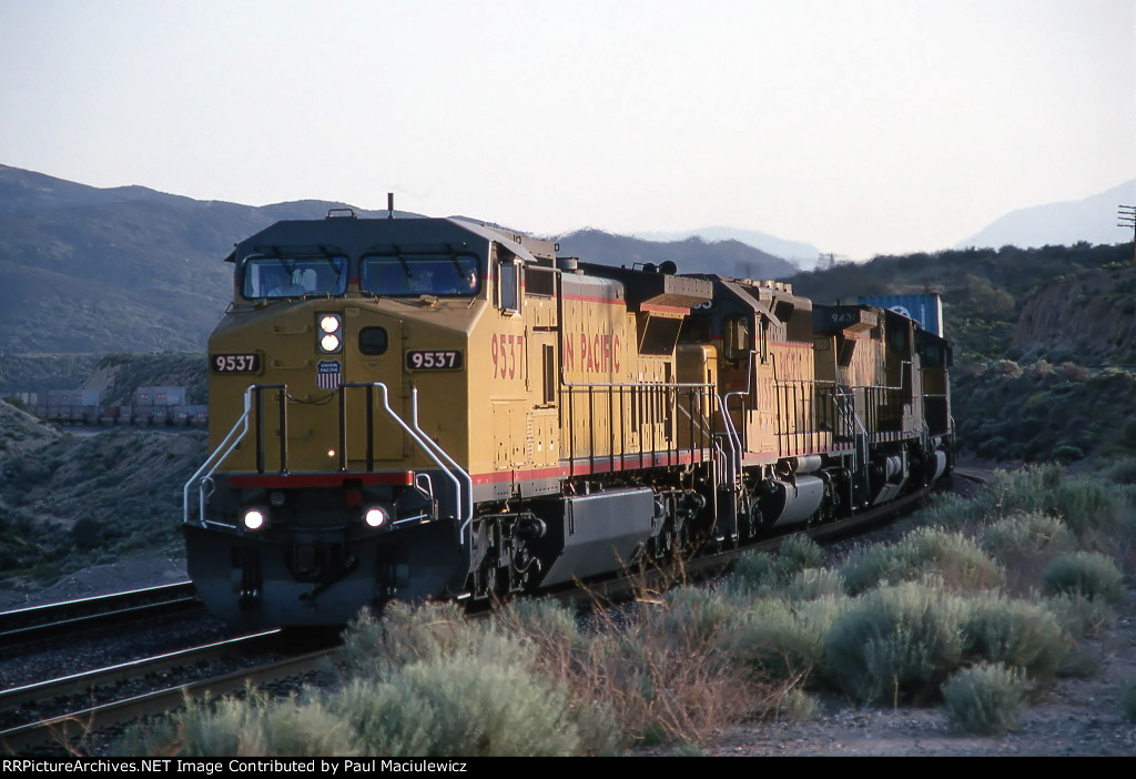 Union Pacific 9537